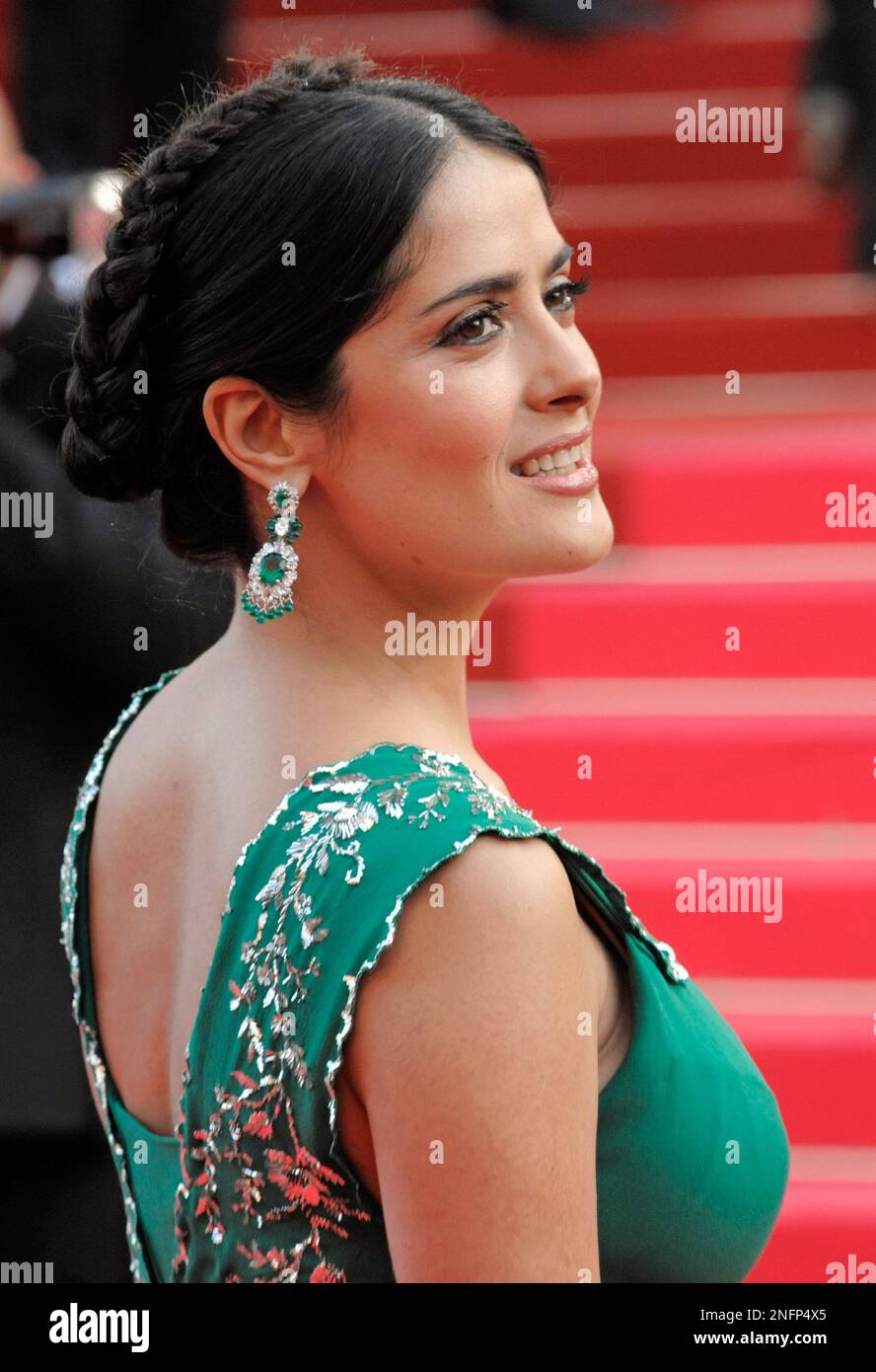 Mexican actress Salma Hayek arrives for the premiere of the film ...