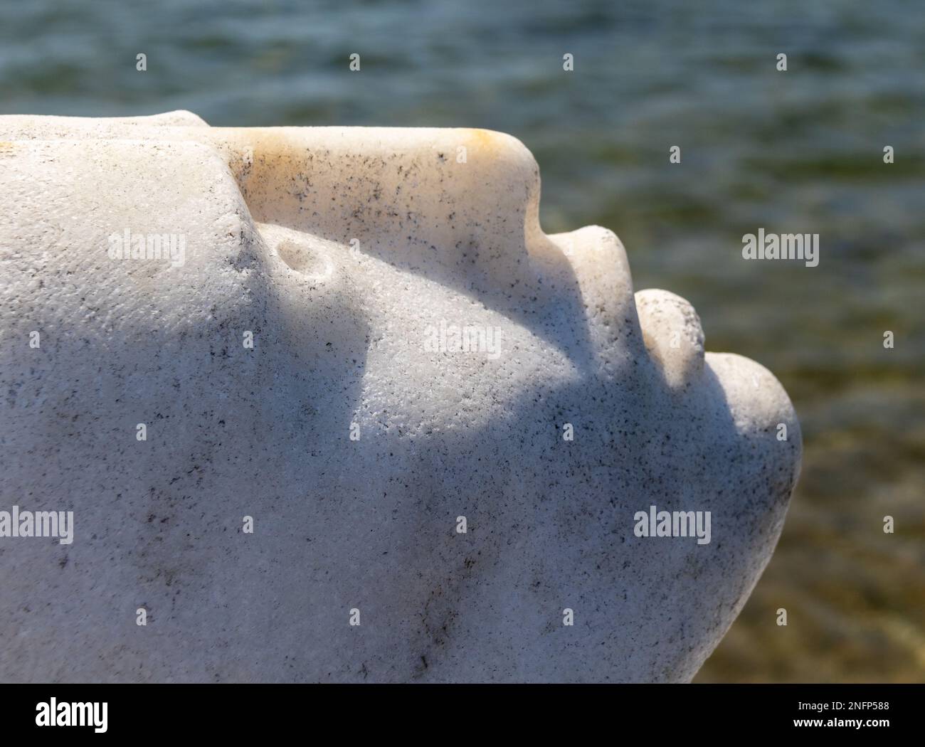 Close up head sculpture hi-res stock photography and images - Alamy