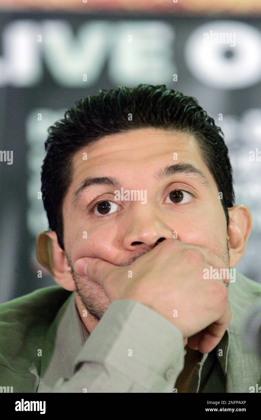 David Diaz of Chicago appears at a news conference with Manny Pacquiao ...