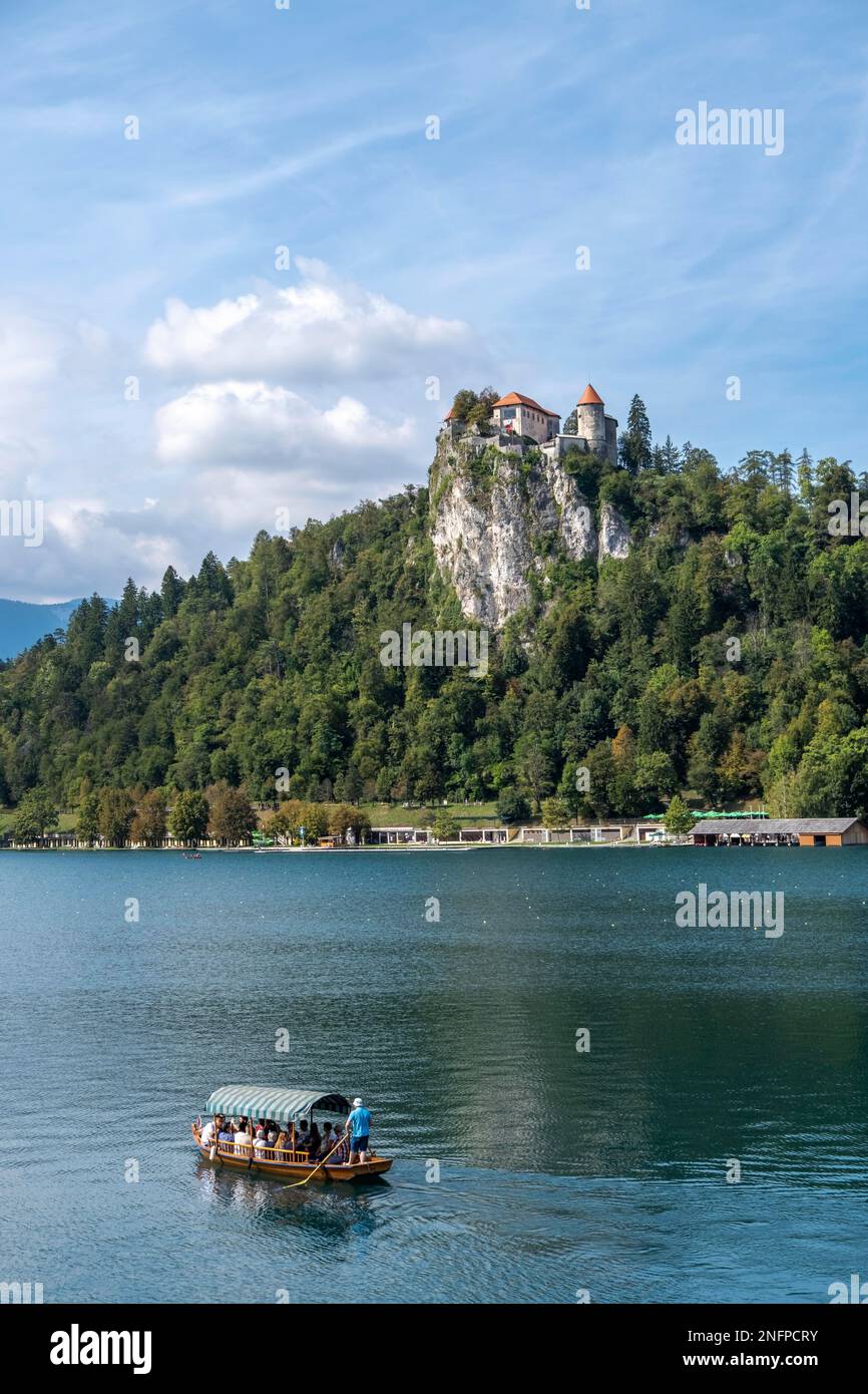 Lake Bled, with Bled Castle, Bled, Upper Carniola Region, Slovenia ...