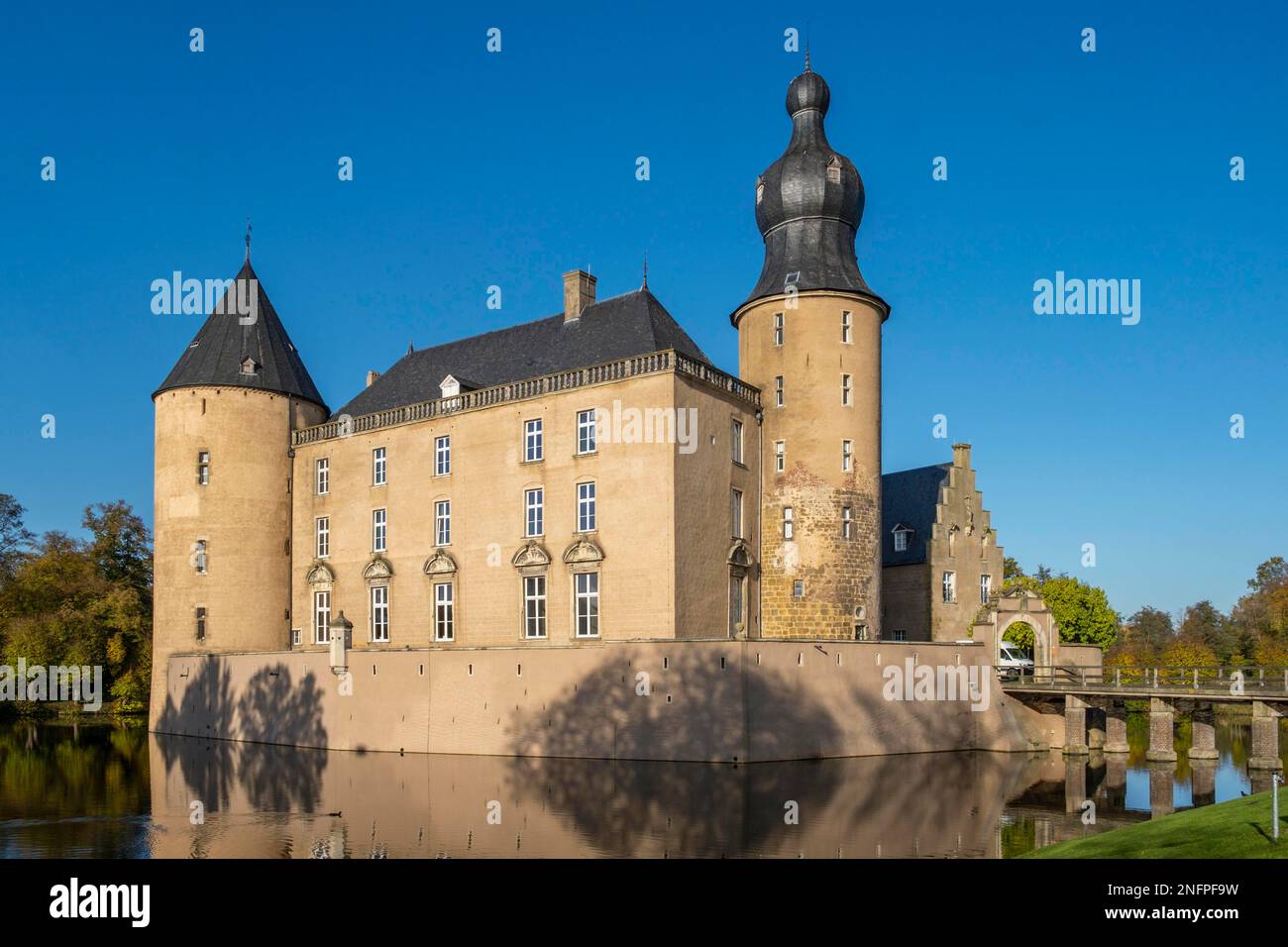 Gemen Castle, moated castle, Borken-Gemen, Muensterland, North Rhine ...