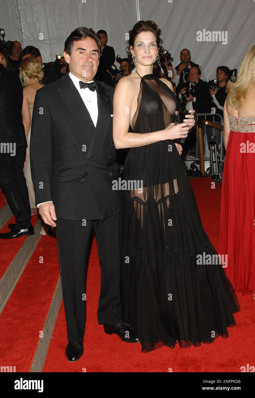 Peter Brant and Stephanie Seymour arrive at the Metropolitan Museum of ...