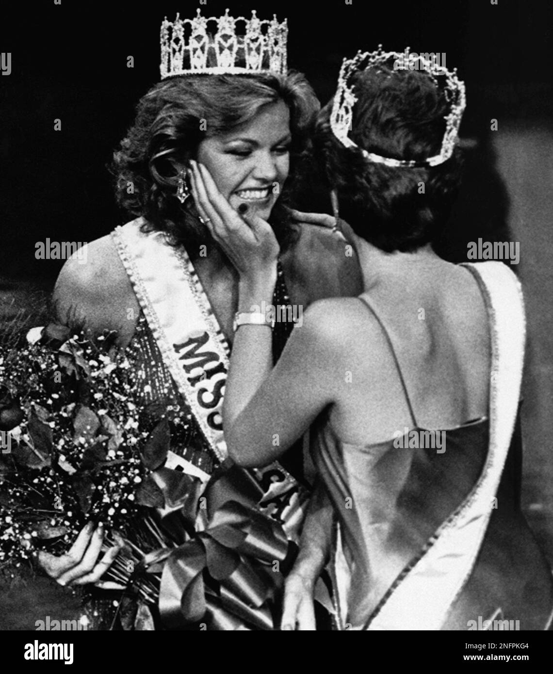 Miss USA of 1983 Julie Hayek wins the Miss USA Pageant title in ...