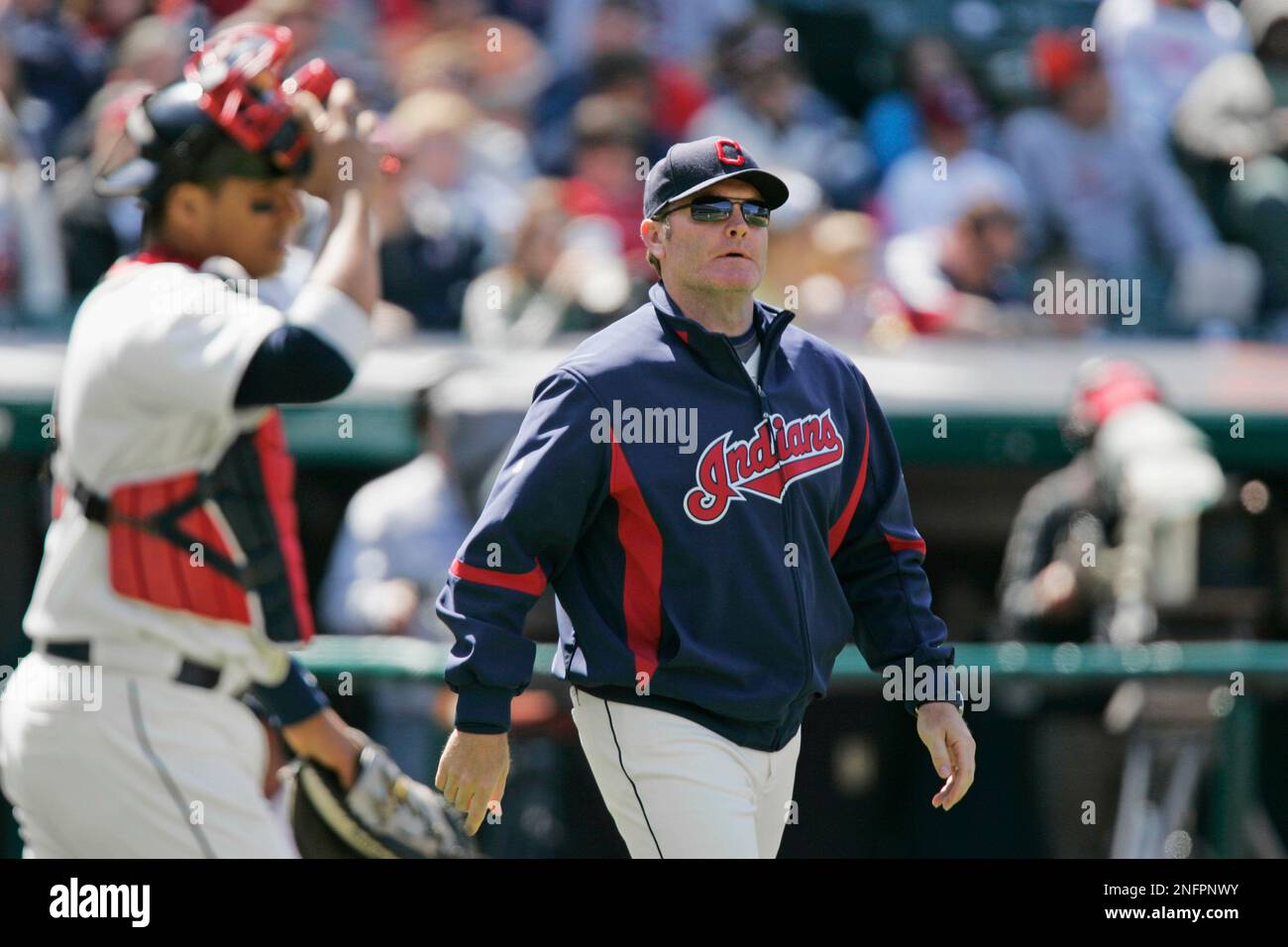 Cleveland Indians manager Eric Wedge walks to the mound to make a ...