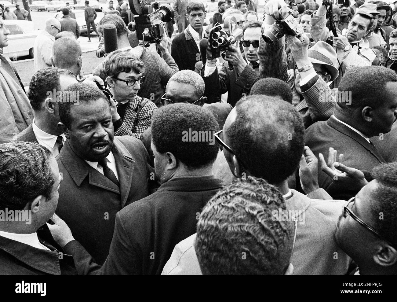 Civil rights leader Rev. Ralph Abernathy is shown following a brief ...