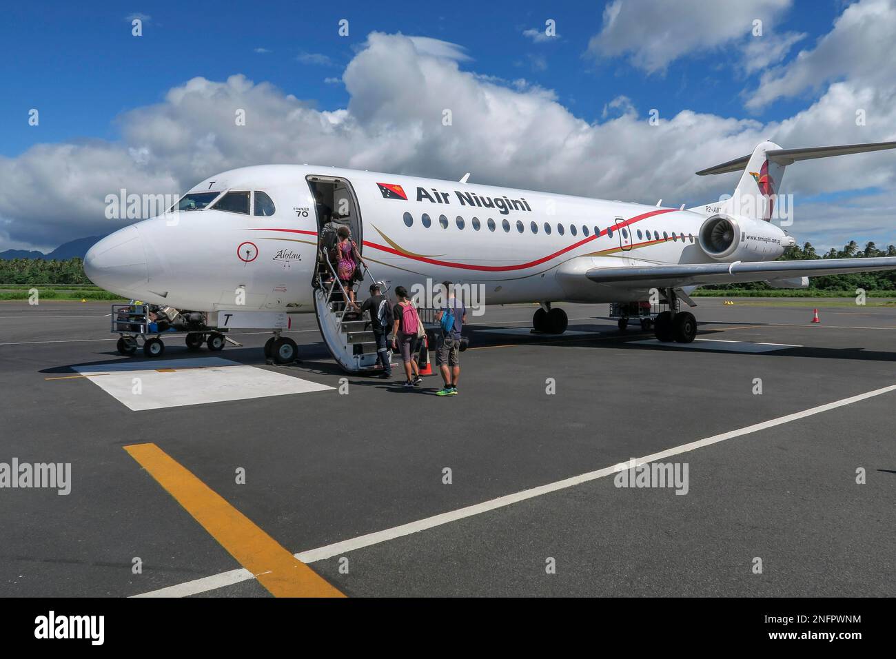 Air Niugini passenger aircraft at Hoskins airport, New Britain, Papua ...