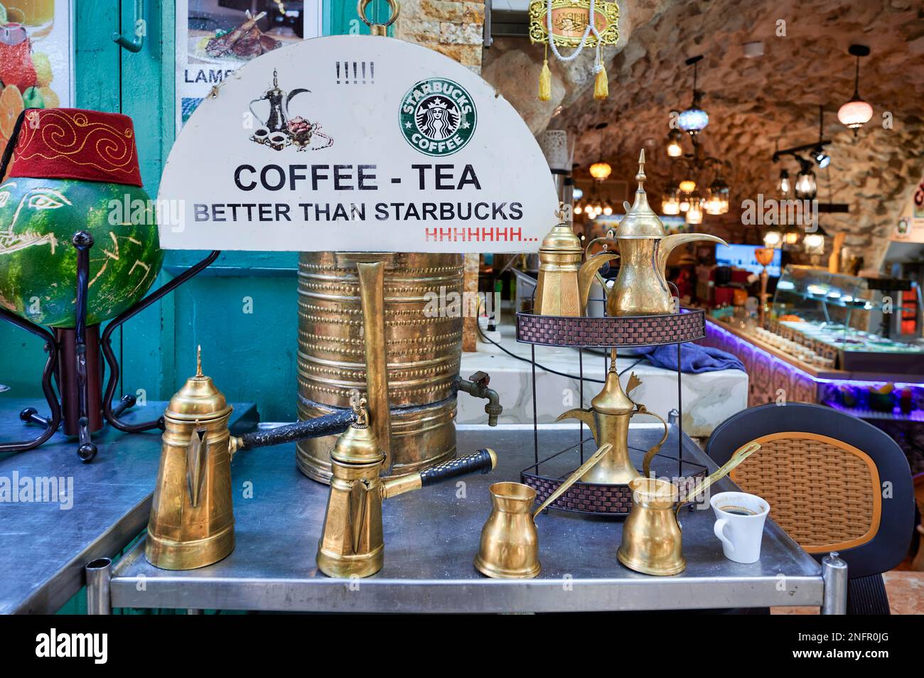 Starbucks and israel hi-res stock photography and images - Alamy