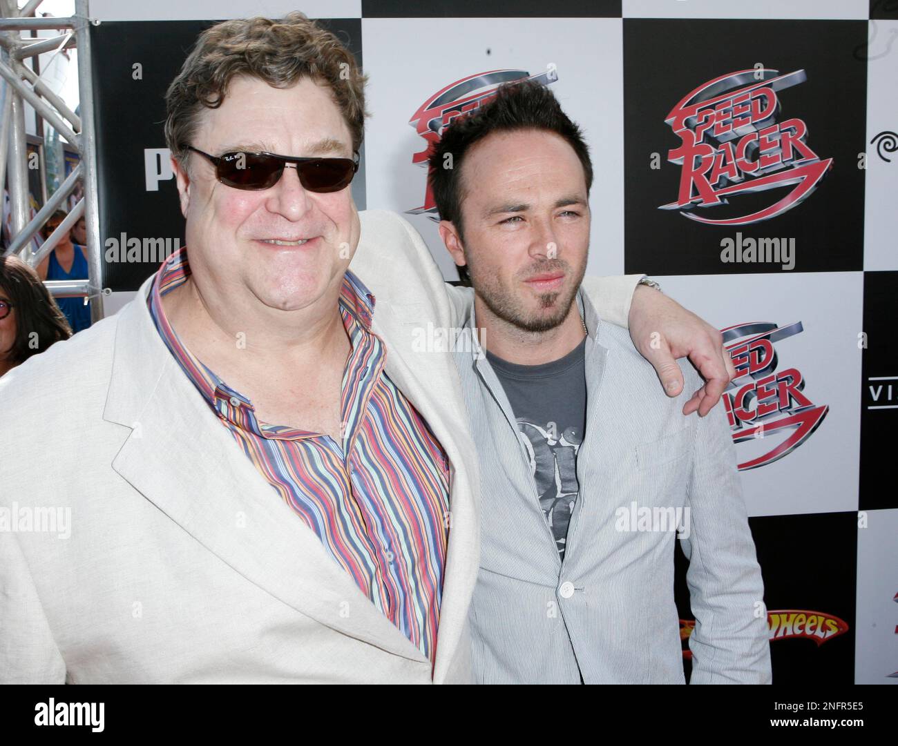 Actors John Goodman, left and Kick Gurry arrive at the premiere of ...
