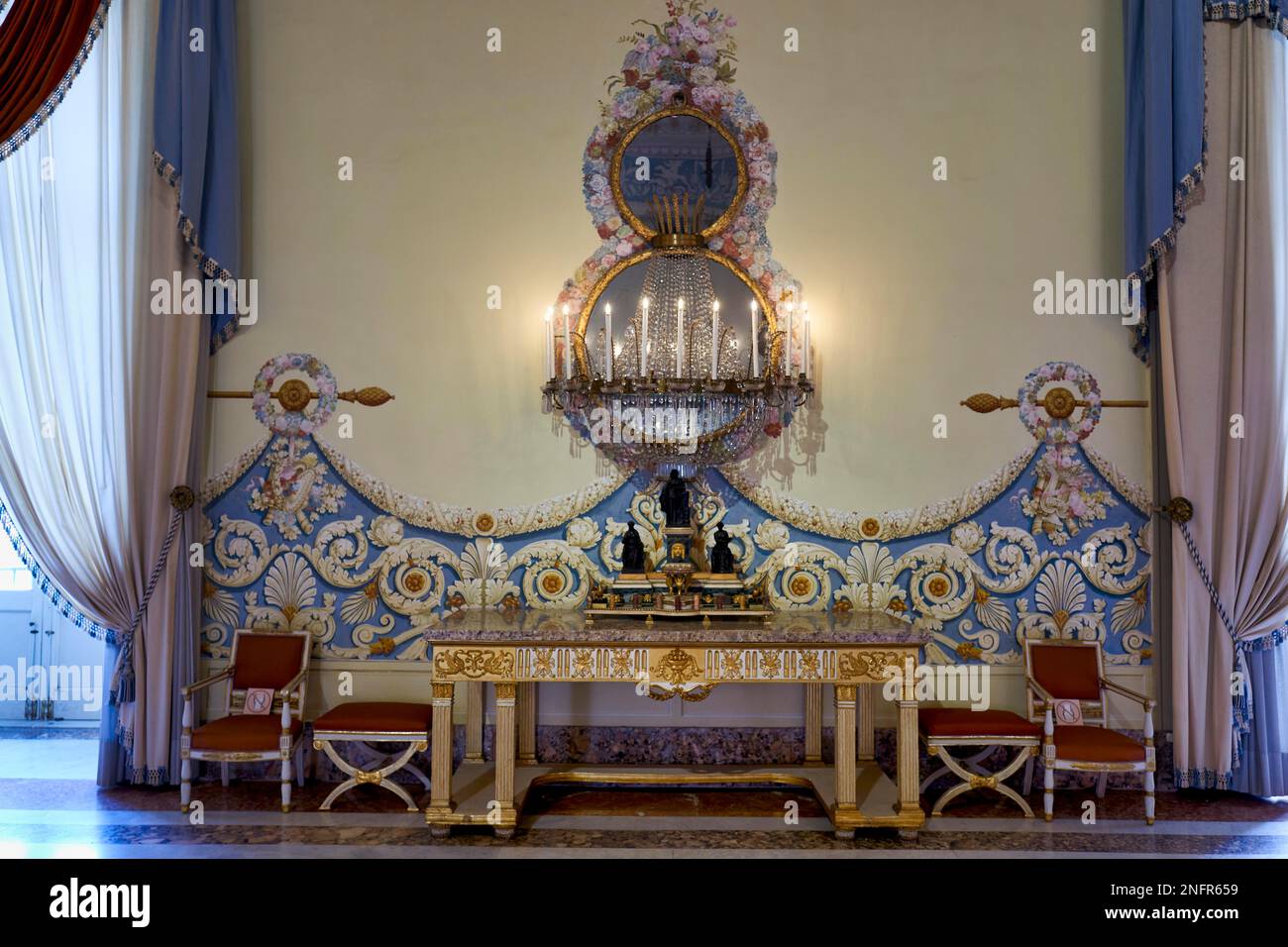Museo capodimonte interior hi-res stock photography and images - Alamy