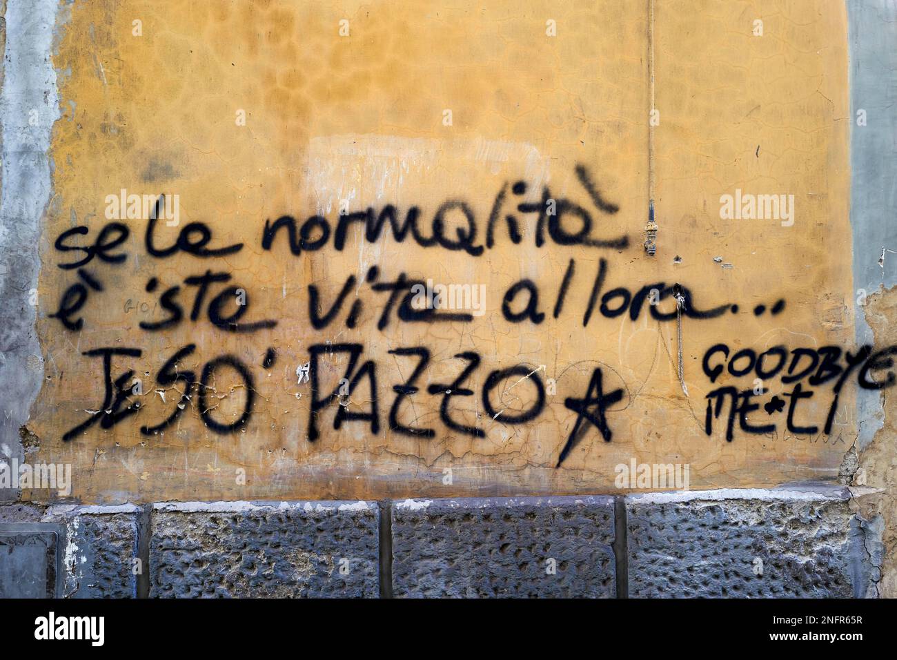 Graffiti naples hi-res stock photography and images - Alamy