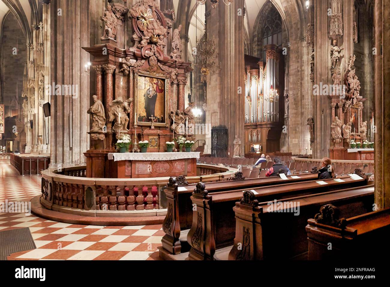 Interior view stephansdom vienna austria hi-res stock photography and ...