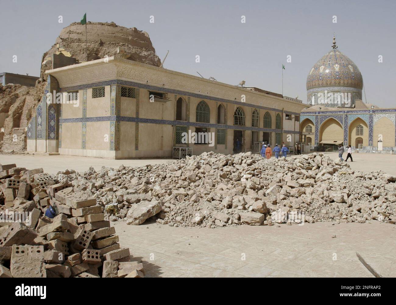 ** ADV hold for BC-ME-GEN--Iraq-Samarra's Salvation by Bradley Brooks ...