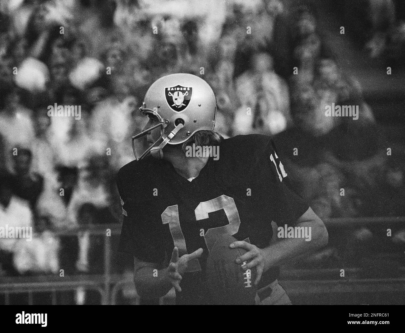 Oakland Raiders quarterback Ken Stabler shown in action in 1974. (AP ...