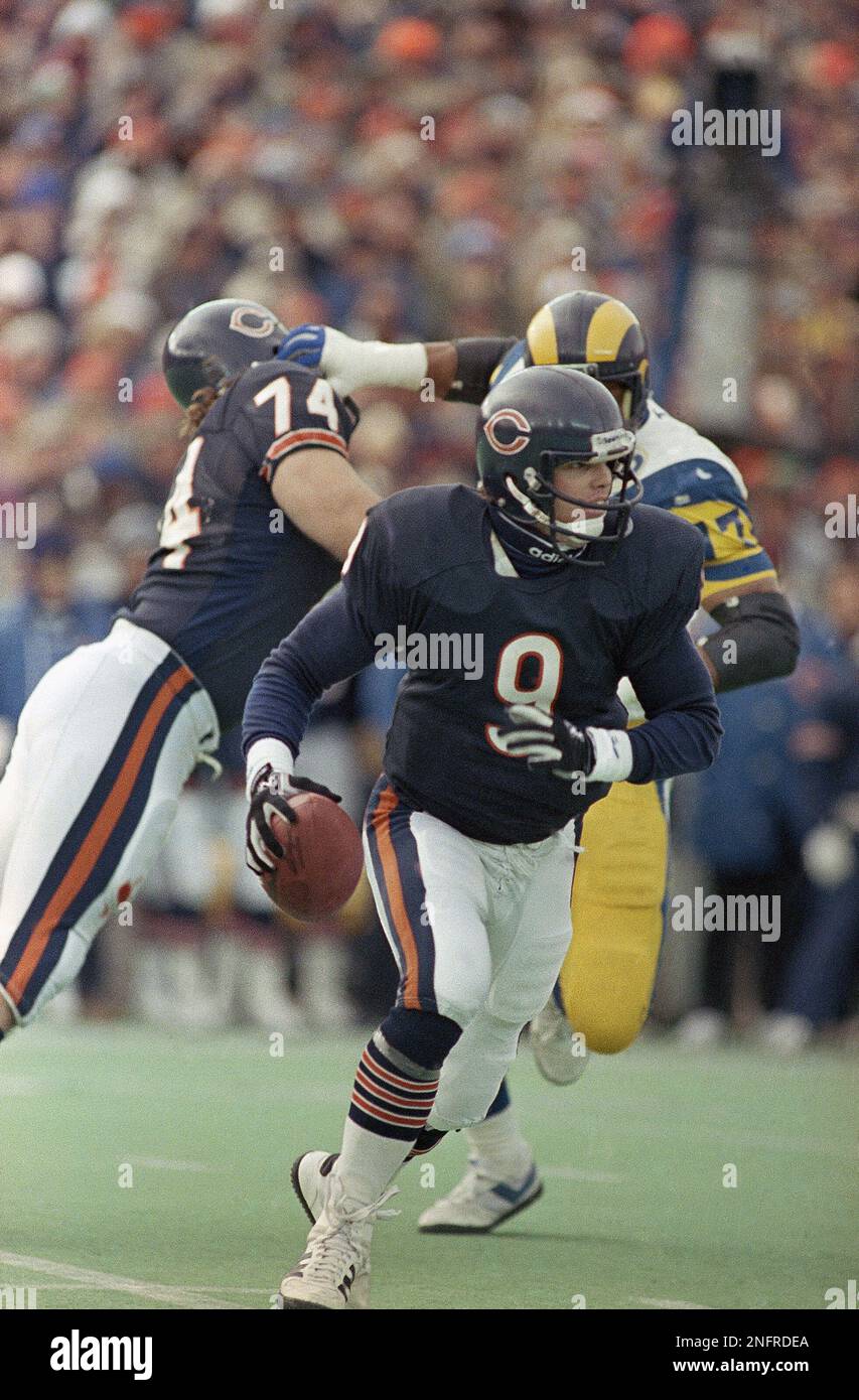 Chicago Bears quarterback Jim McMahon scrambles out of the pocket in a ...