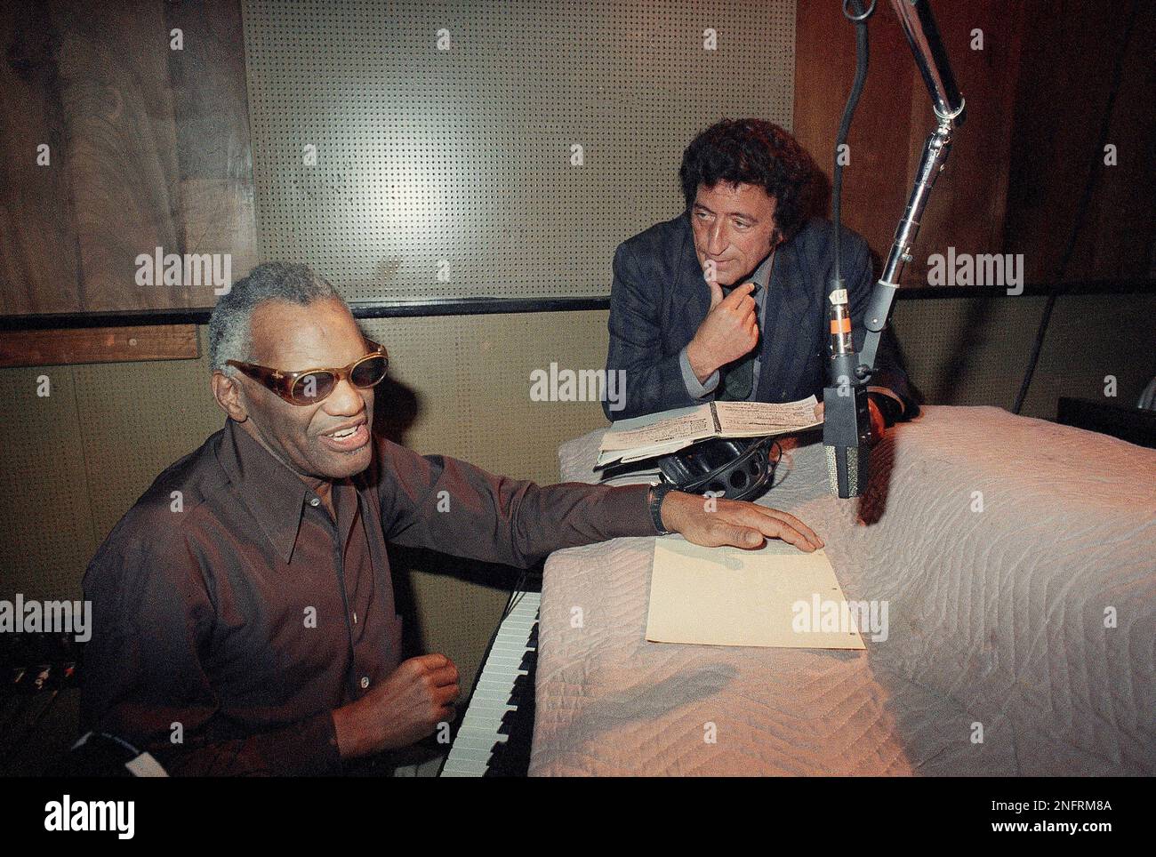 Ray Charles, left, and Tony Bennett are shown at the Larabee Studios in ...