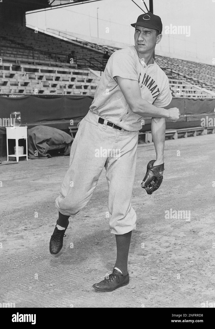 Cincinnati Reds Hank Sauer, is shown April 17, 1948. (AP Photo Stock ...