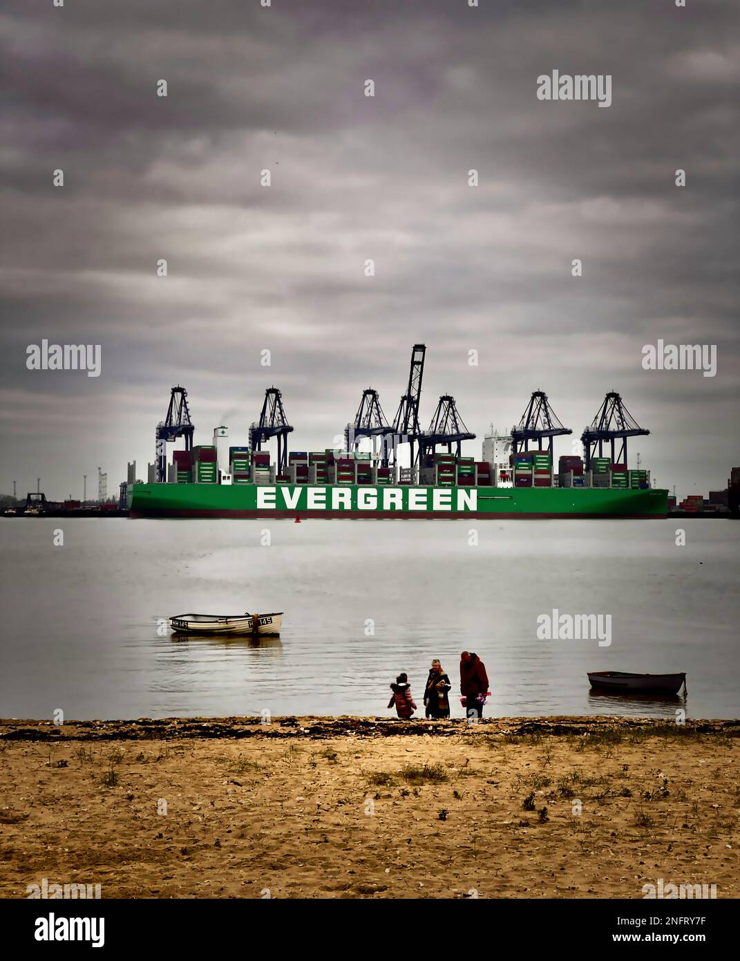 Inports hi-res stock photography and images - Alamy