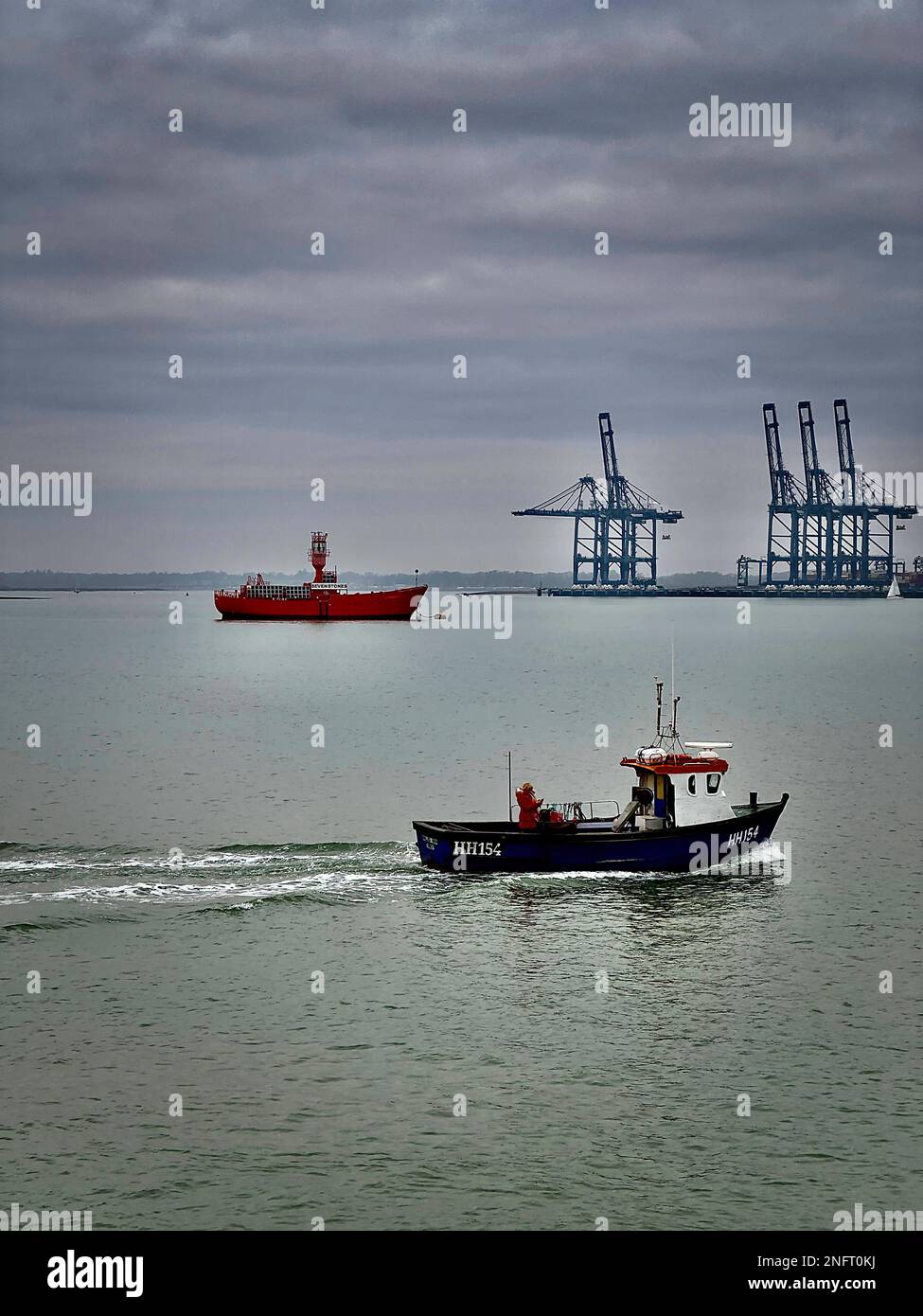 Harwich docks hi-res stock photography and images - Alamy