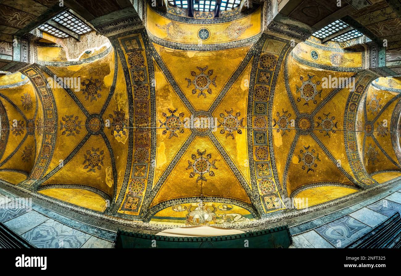 Byzantine mosaic in the vault of the narthex, Hagia Sophia, Istanbul, Turkey Stock Photo - Alamy