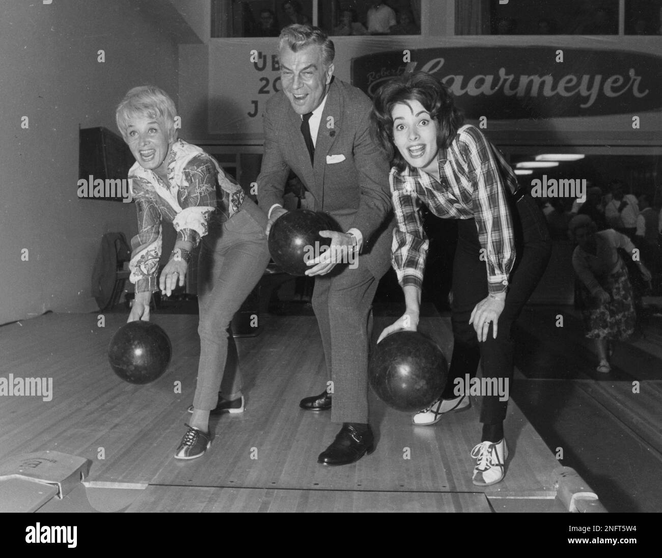 West German actress Karin Dor, actor Victor de Kowa and actress Mady ...