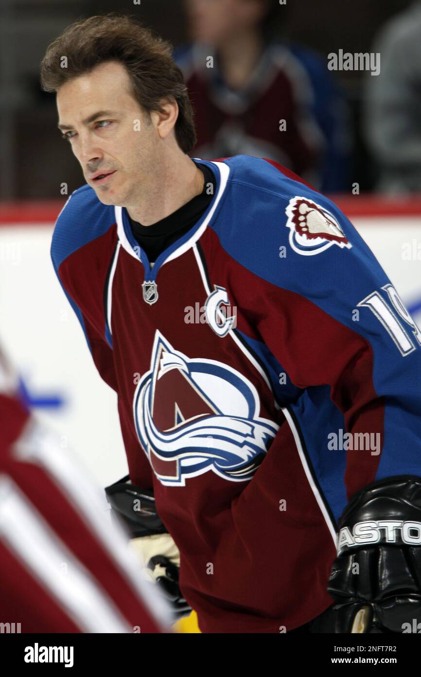 Colorado Avalanche center Joe Sakic warms up before facing the ...