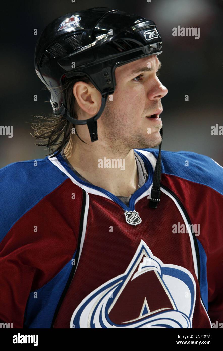 Colorado Avalanche defenseman Scott Hannan warms up before facing the ...