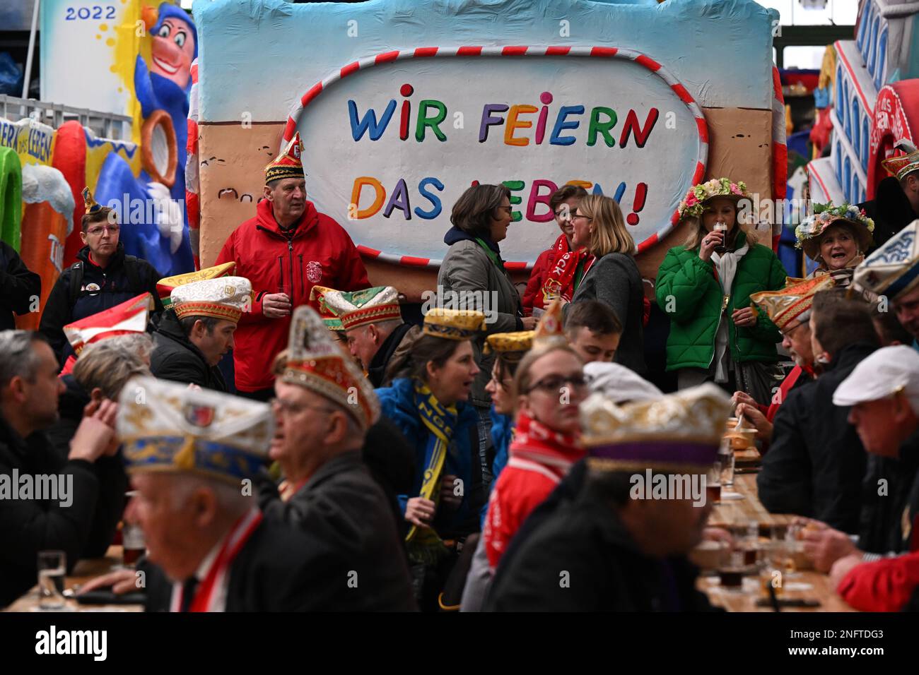 Duesseldorf, Germany. 17th Feb, 2023. Recken celebrate the topping-out ...