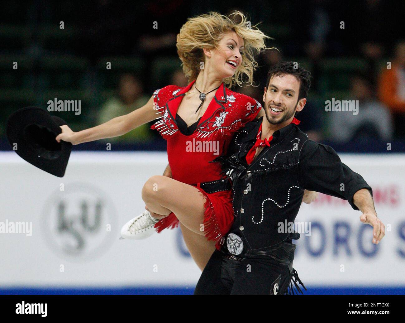 USA's Tanith Belbin and Benjamin Agosto perform their original dance in ...