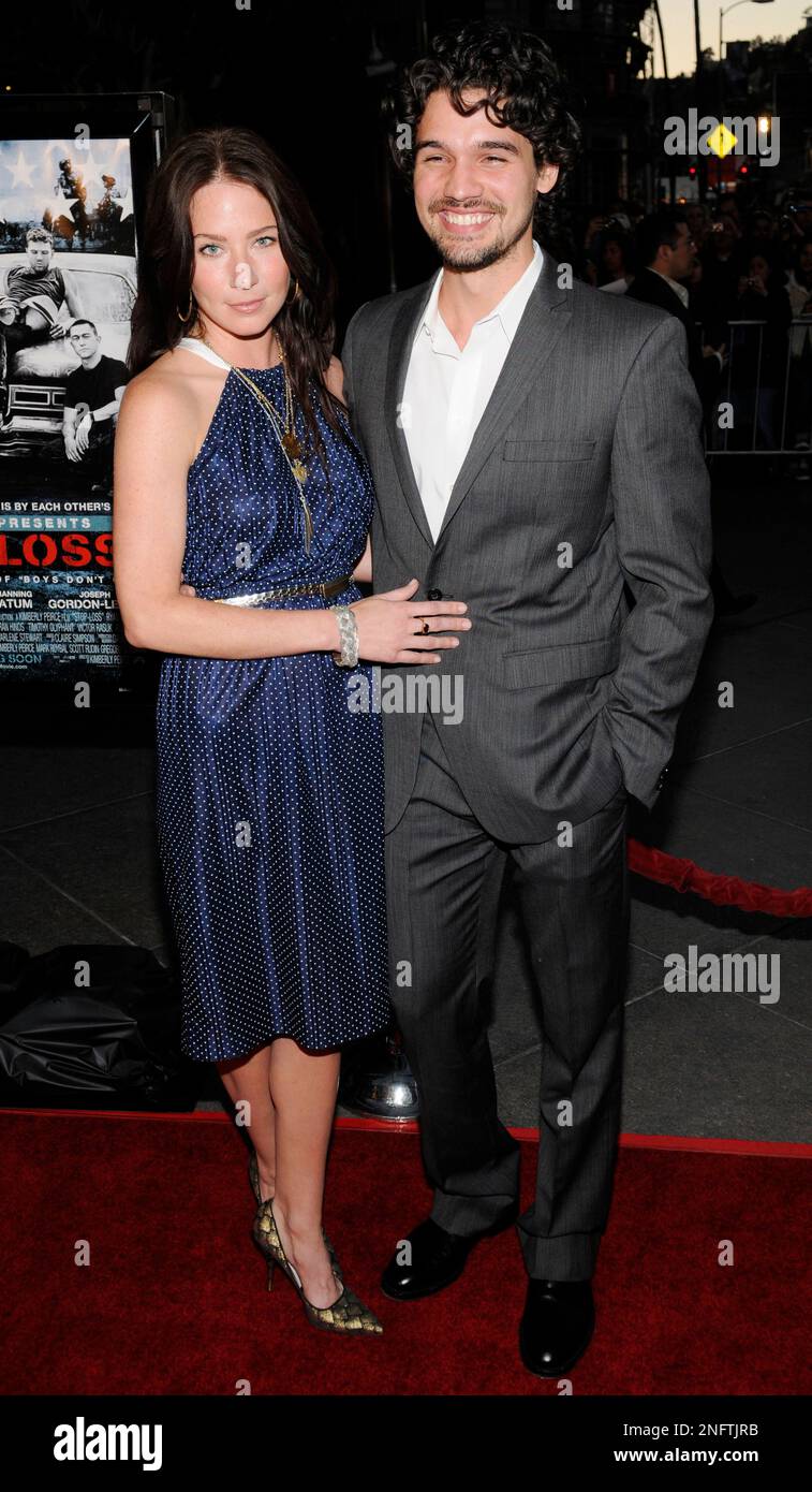 "Stop-Loss" cast member Steven Strait and his wife Lynn Collins arrive ...