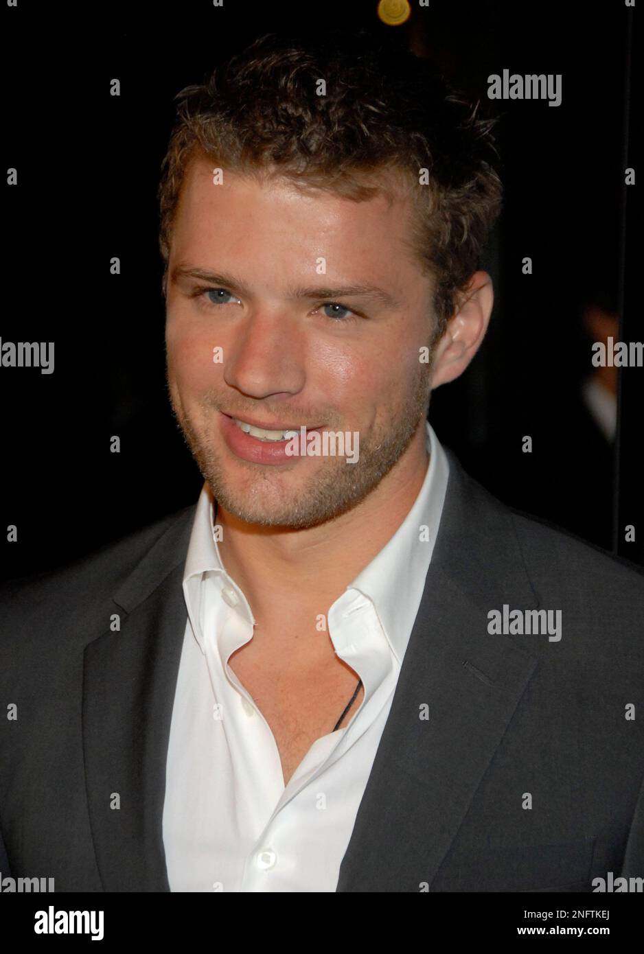 Actor Ryan Phillippe poses on the press line at the premiere of the ...