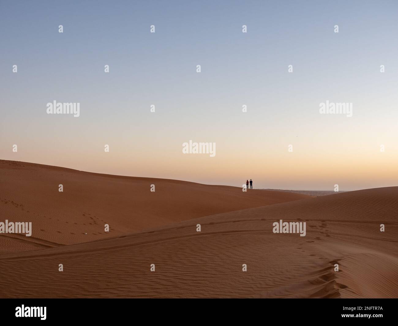 Beautiful sand dunes in Dubai desert, UAE Stock Photo - Alamy