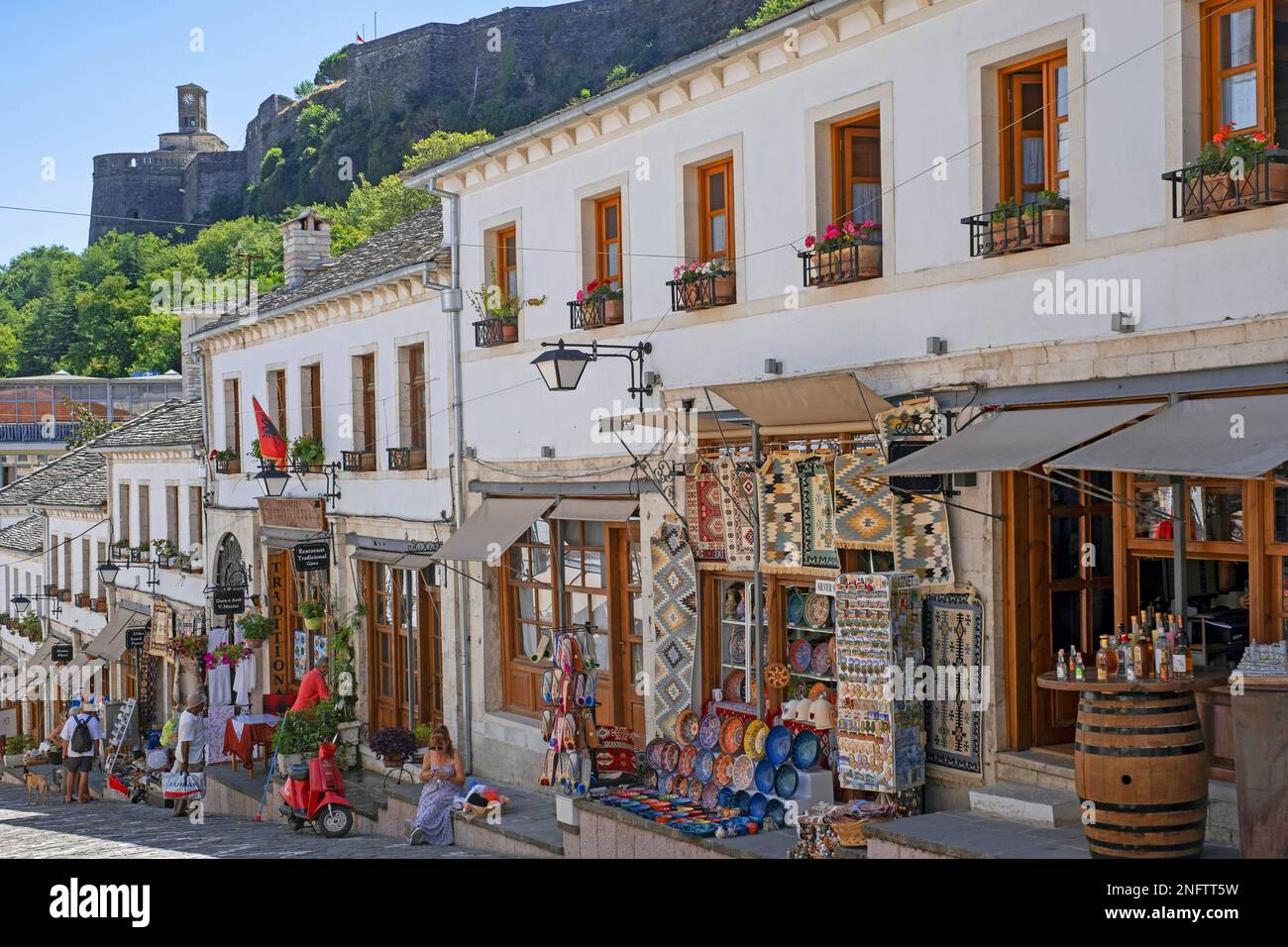 Souvenir shops / gift shops at the Old Bazaar in the historic old town ...