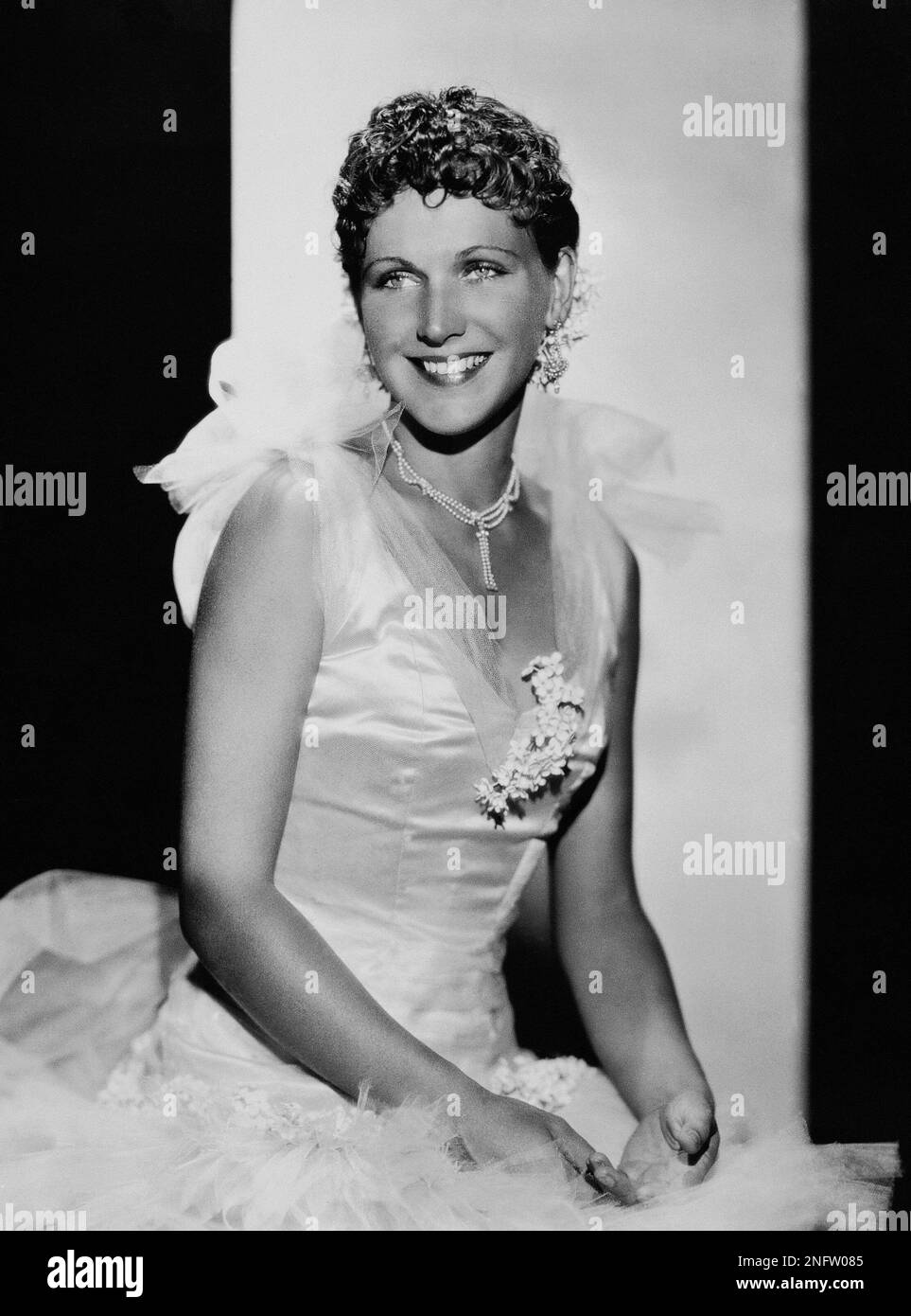 Actress Rose Hobart Broadway plays the Sweetheart of Dr. Jekyll in Paramount's filmization of ...