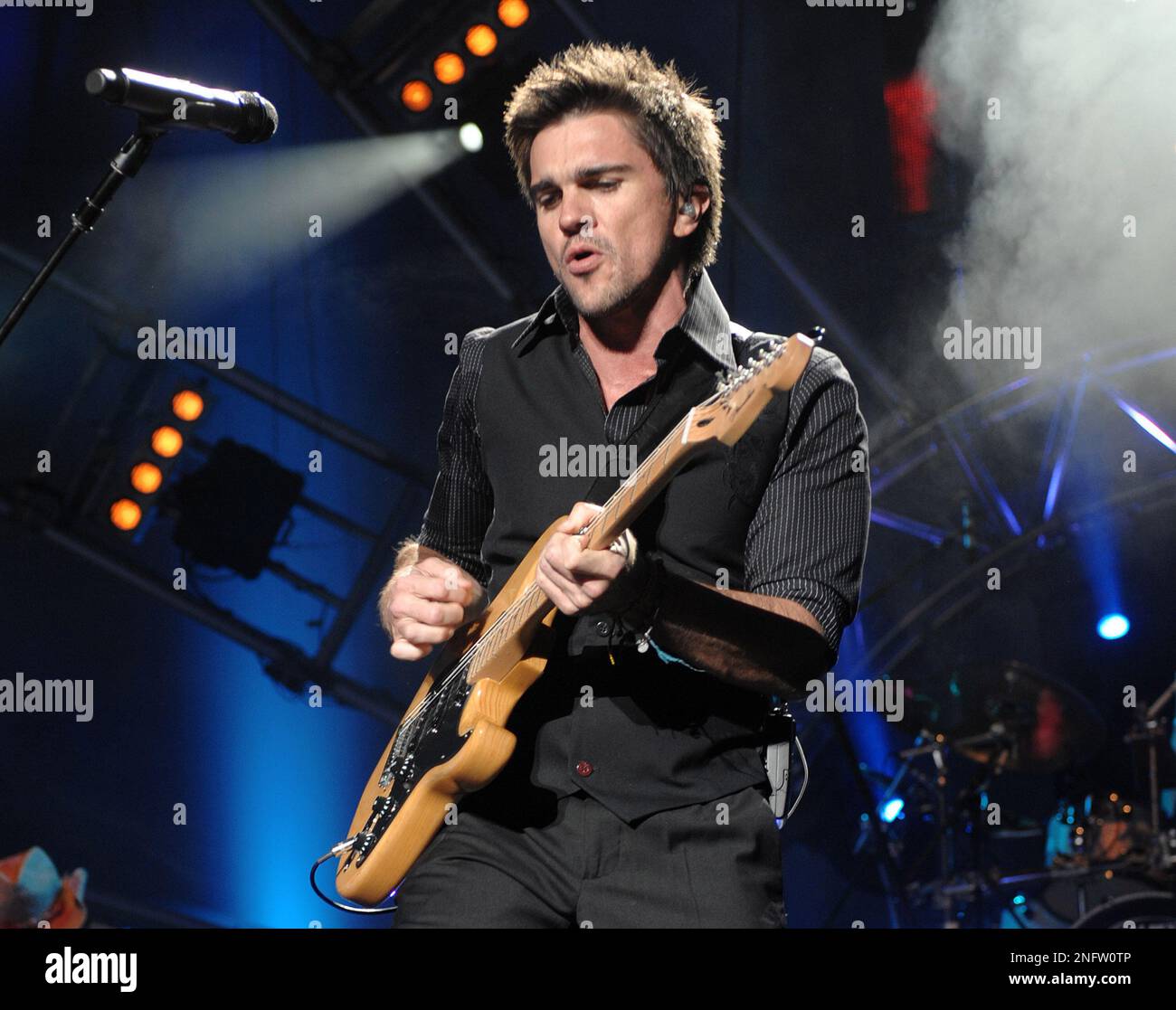 Columbian Singer Juanes performs at Madison Square Garden to kick off ...