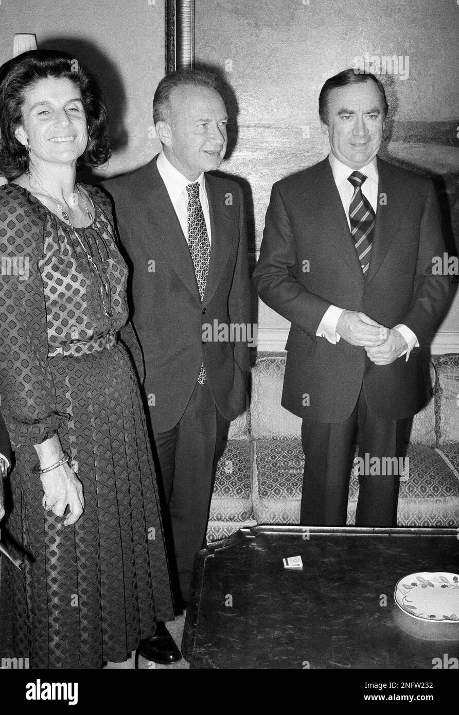 Mrs. Leah Rabin,left, joins her husband Israeli Prime Minister Yitzhak ...