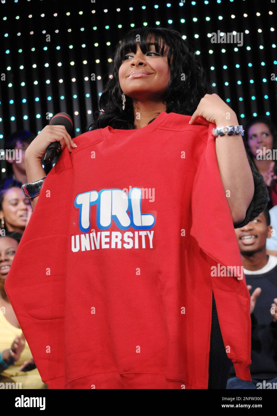 Actress-singer Raven-SymonŽ makes an appearance on MTV's Total Request ...