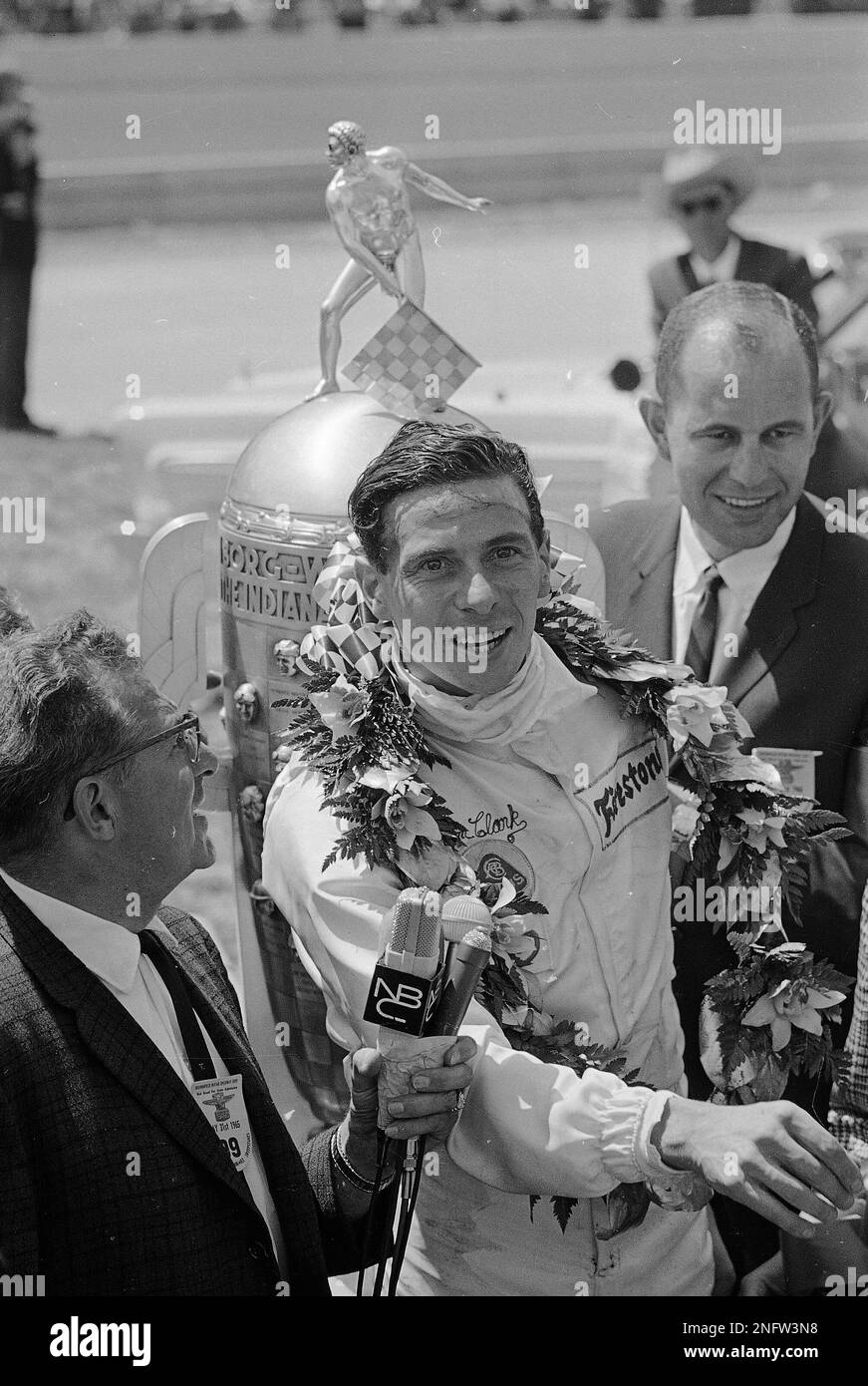 British auto racer Jim Clark, who won the Indianapolis 500 race and set ...