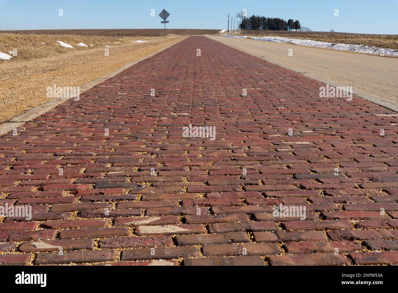 Road trip aid hi-res stock photography and images - Alamy