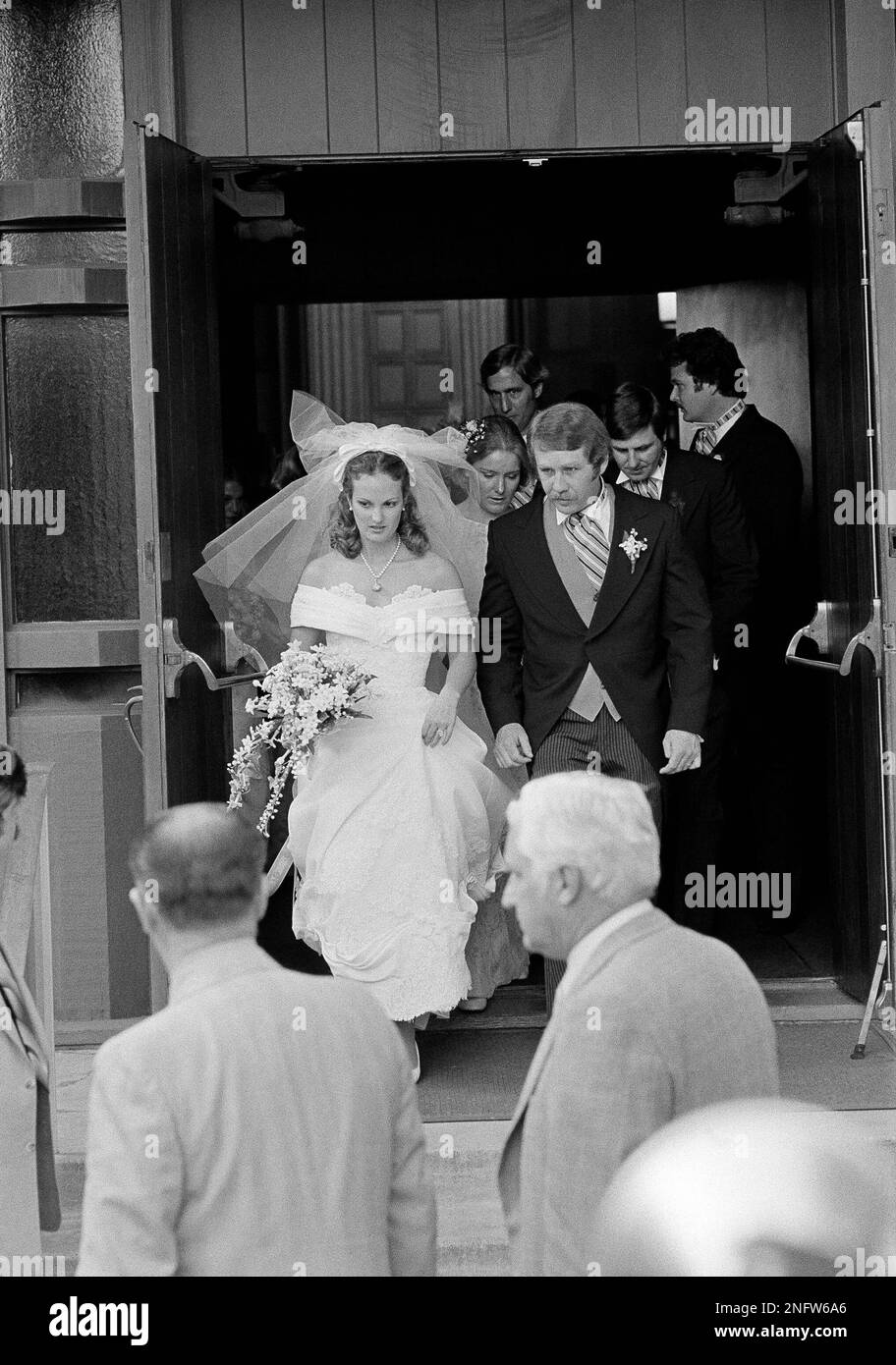 Patricia (Patty) Hearst and her husband, Bernard Shaw, leave the Navy ...