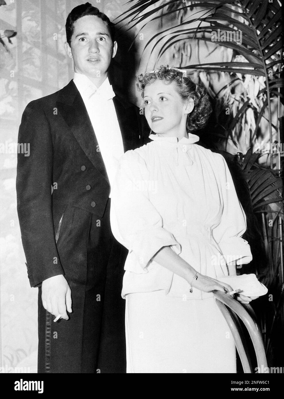 Actress Bette Davis, right, and her husband musician Harmon Oscar ...