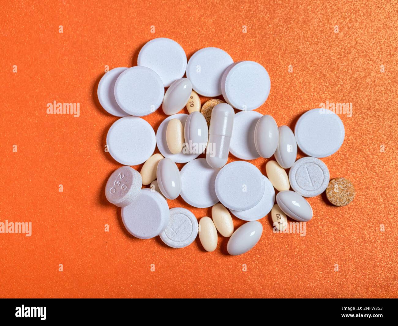 Many different types of pills or medicine drugs Stock Photo - Alamy
