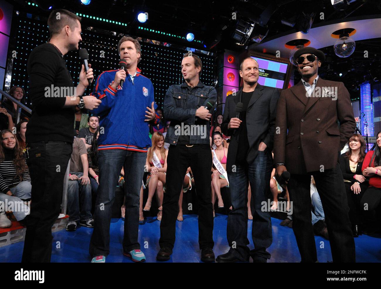 From left, MTV VJ Damien Fahey talks with actors Will Ferrell, Will ...