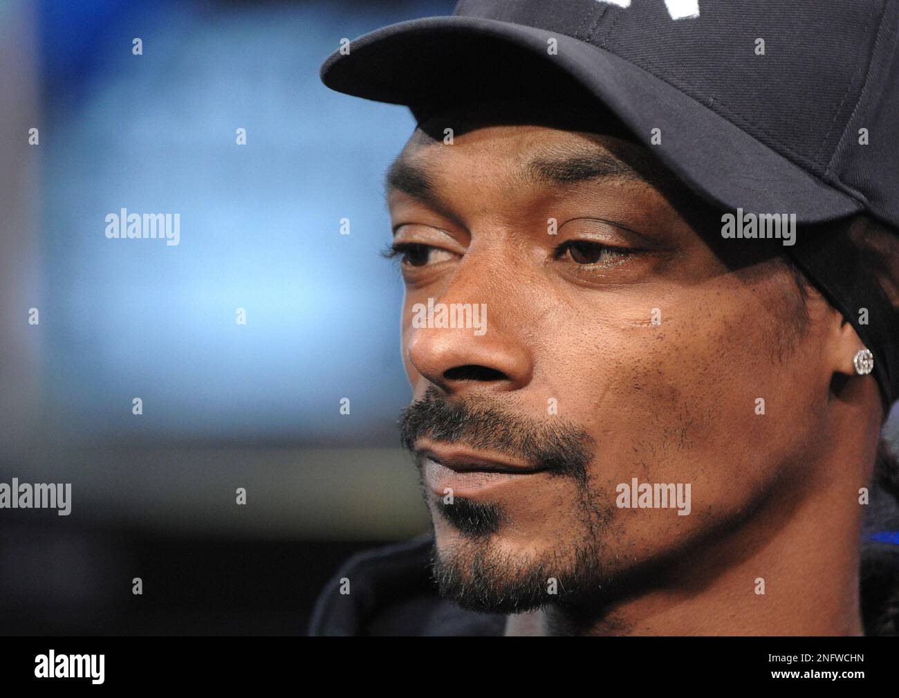 Rapper Snoop Dogg makes an appearance at MTV Studio's in Times Square ...