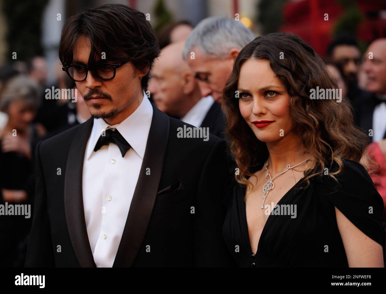 Johnny Depp and his Vanessa Paradis arrive at the 80th Academy Awards ...