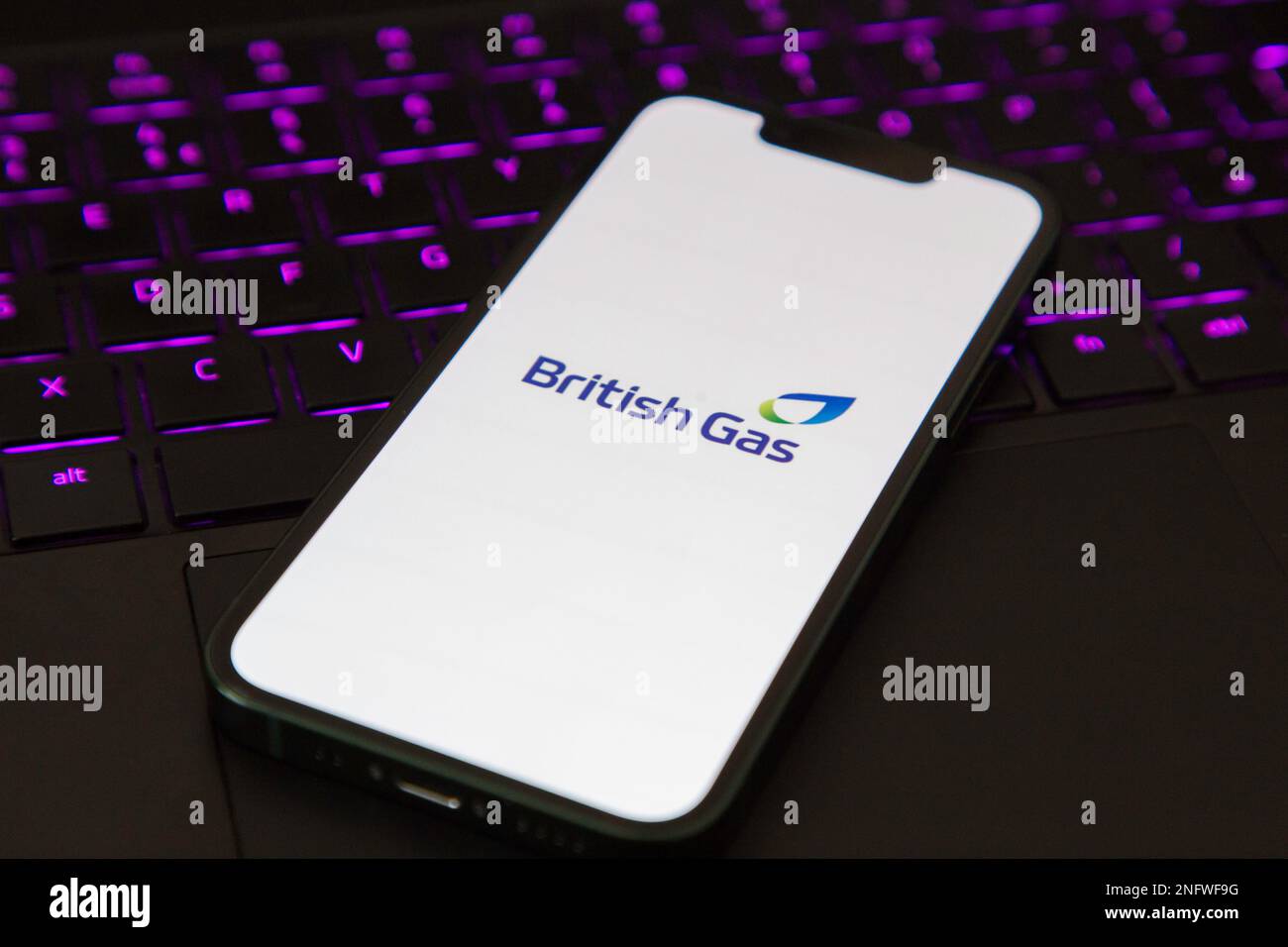 iPhone with British Gas app loading screen in the cost of living crisis Stock Photo - Alamy