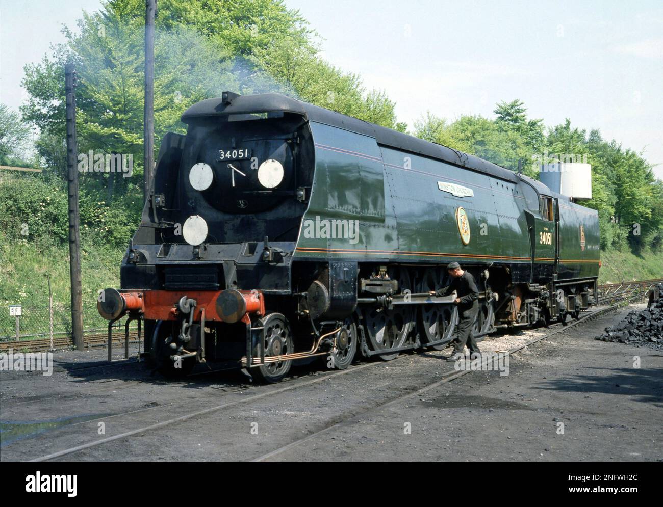 Battle of britain class locomotive hi-res stock photography and images ...