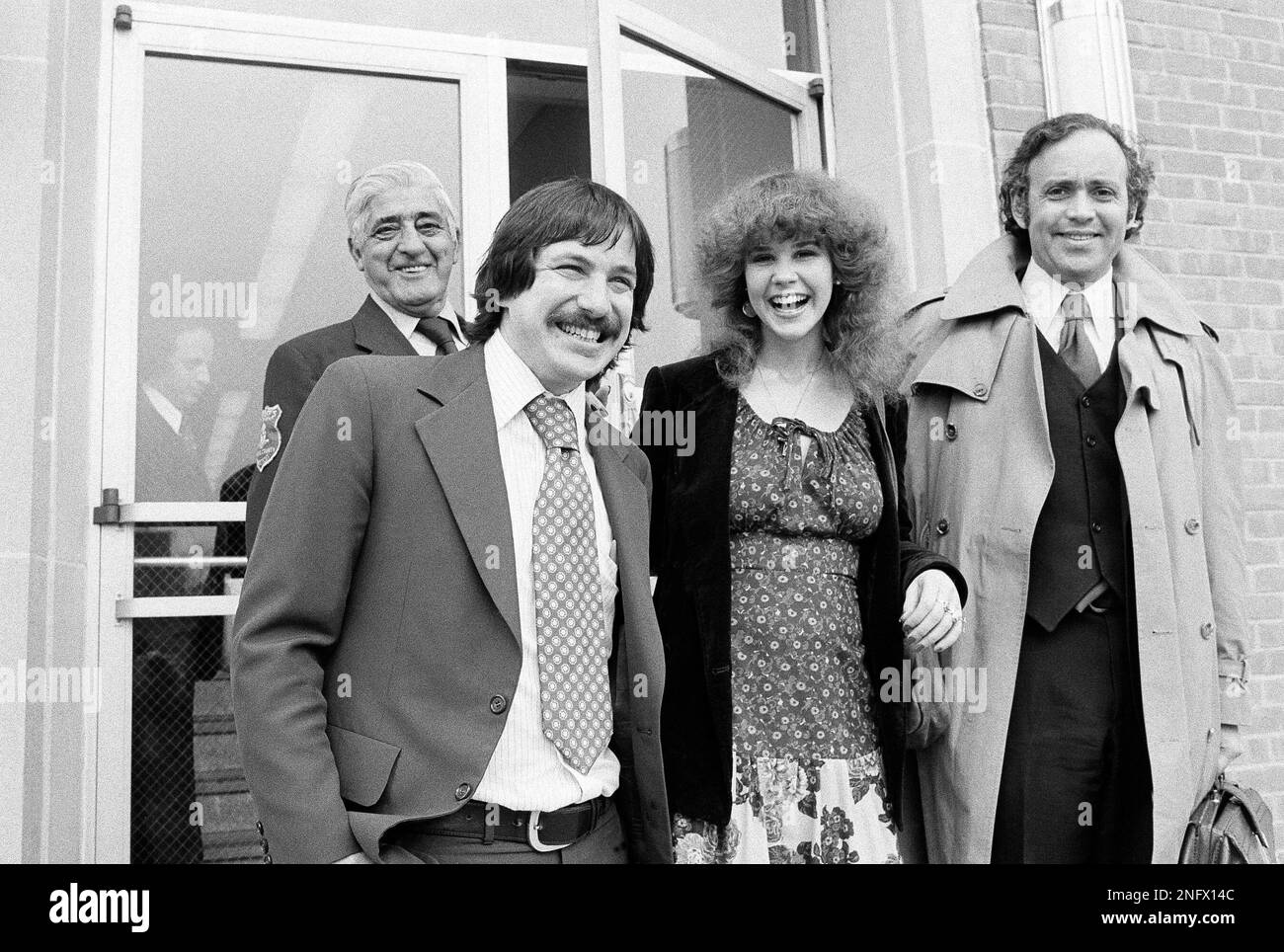 Actress Linda Blair leaves court of Common Pleas with her attornies ...
