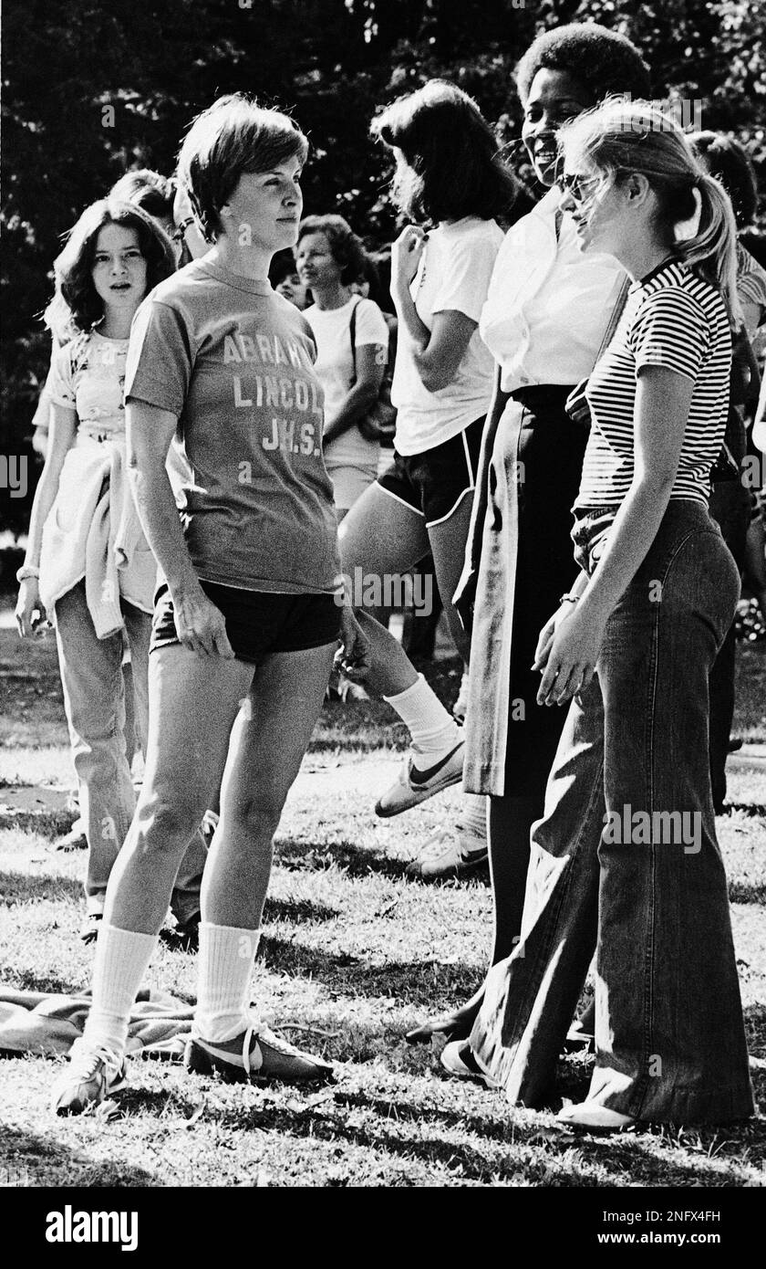 Actress Joanne Woodward and her daughter, Lissy Newman, right, stand by ...