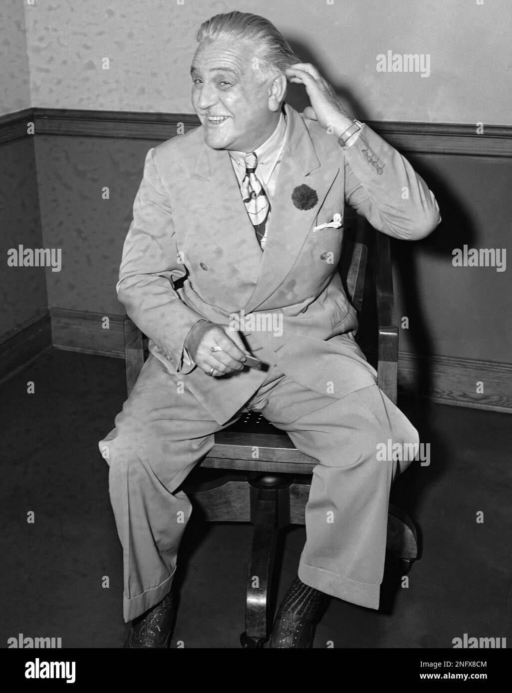 Frank Morgan radio and screen actor is shown June 19, 1939 at the trial ...