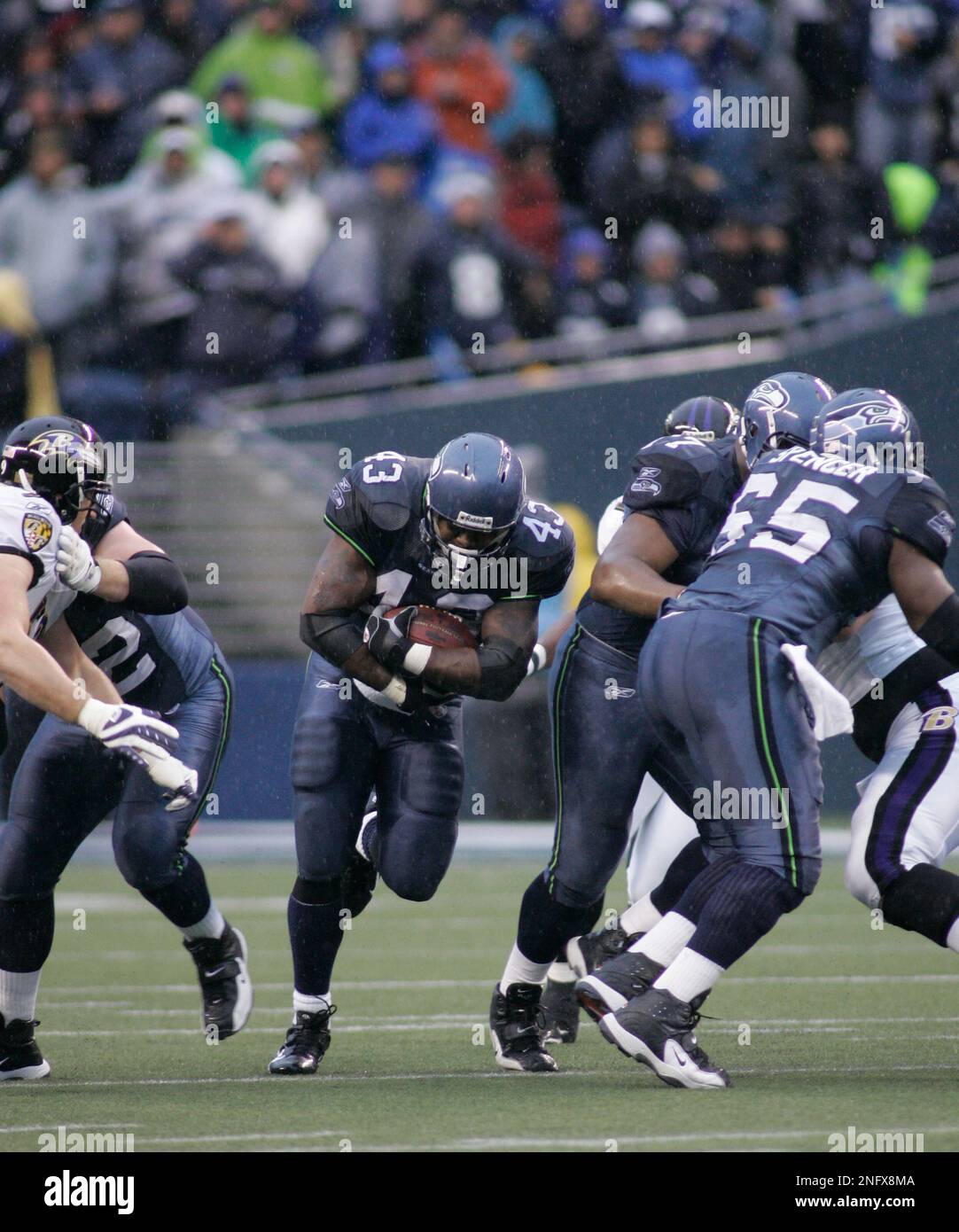 Seattle Seahawks fullback Leonard Weaver in action during an NFL ...